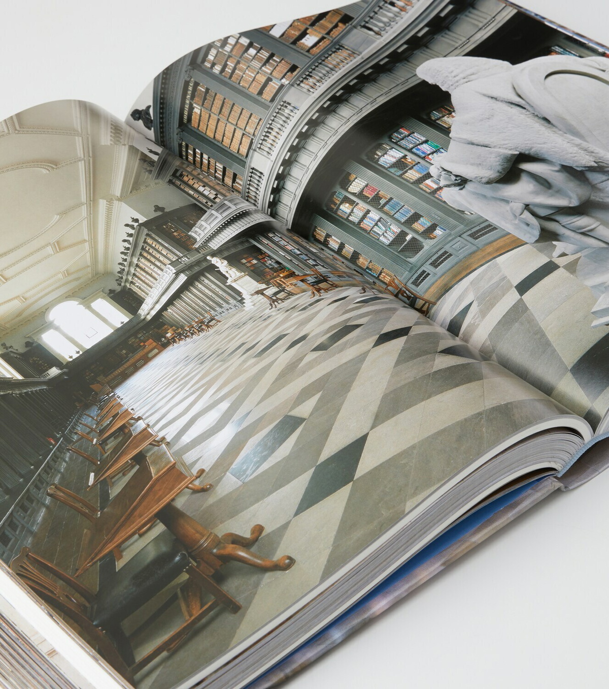 Taschen - Massimo Listri: The World’s Most Beautiful Libraries book Taschen