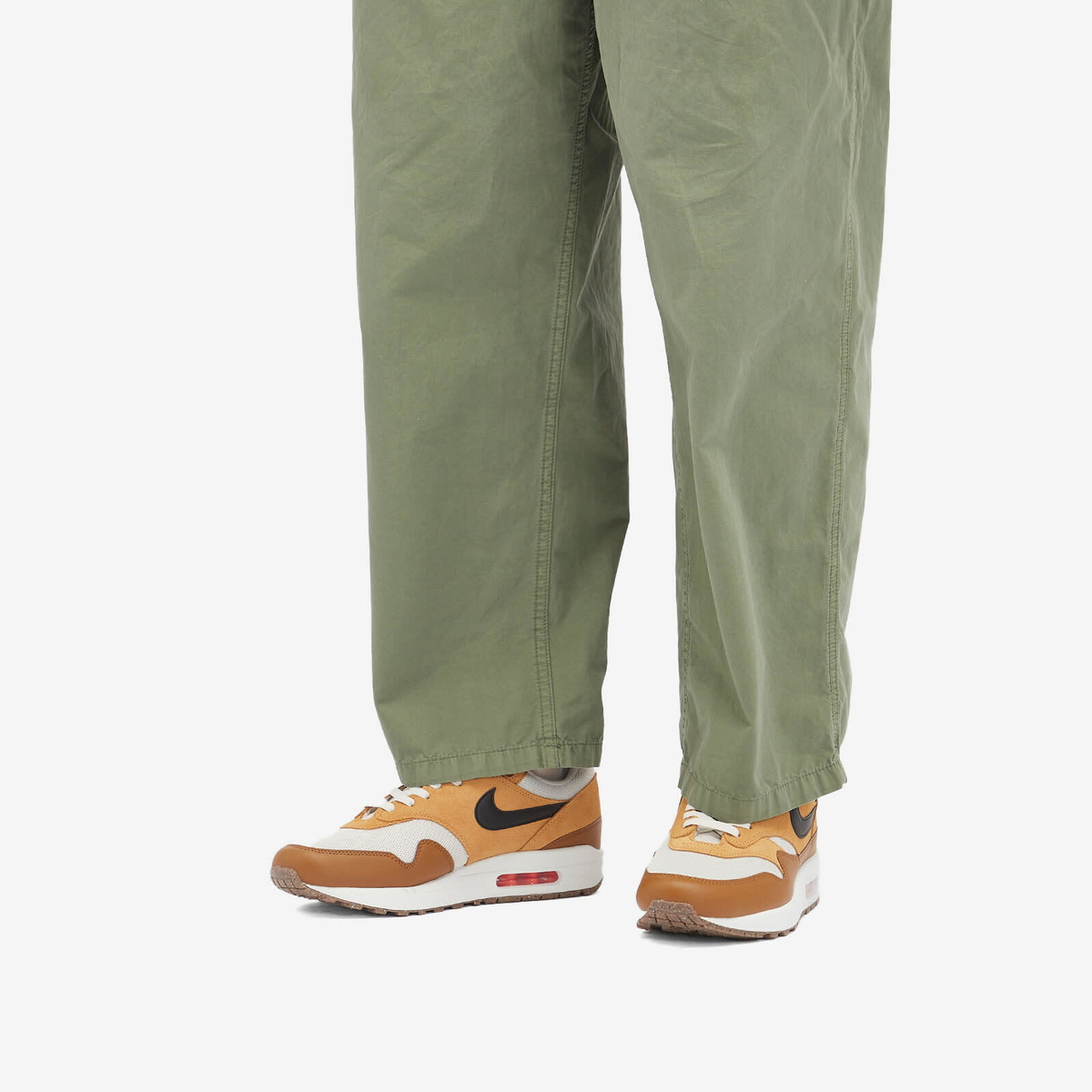 Nike Men's Air Max 1 Ess Sneaker in Bone/Black/Flax Nike