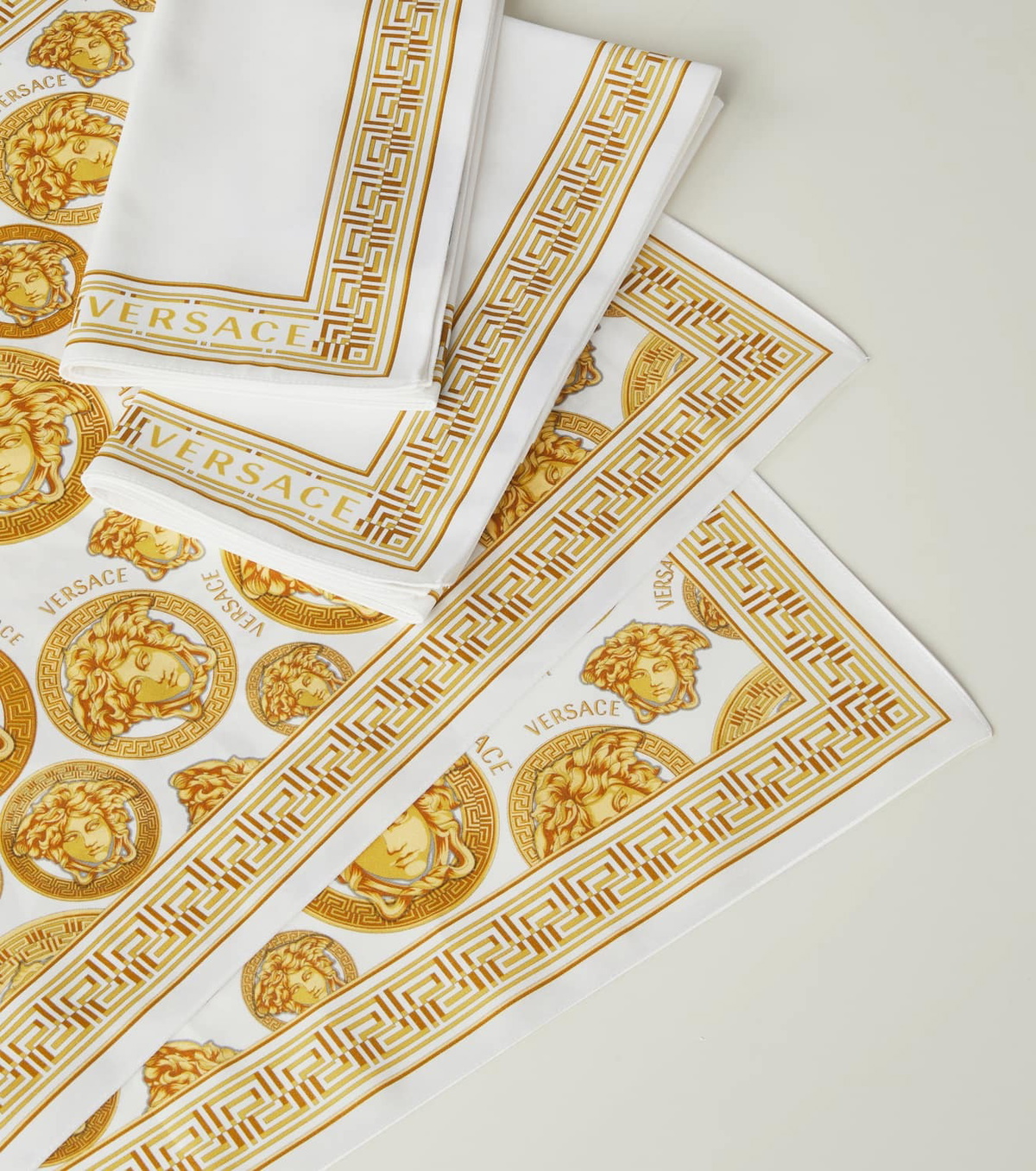 Versace Home Medusa Amplified set of 2 napkins and placemats Versace
