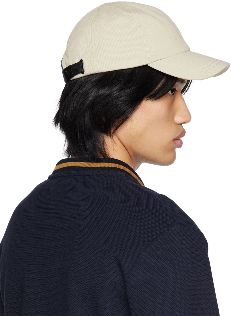 Fred Perry Off-White Embroidered Cap Fred Perry