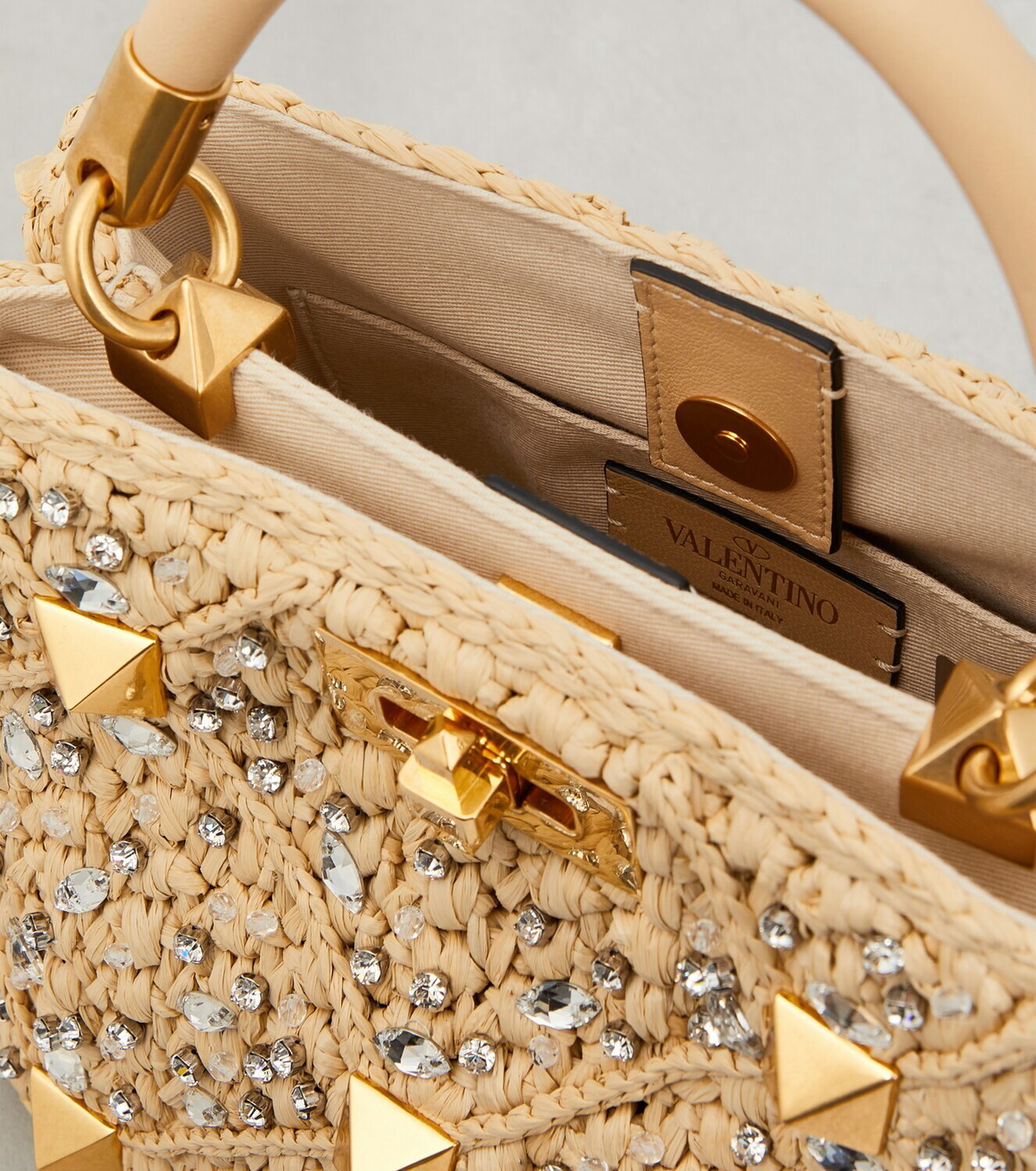 Valentino Garavani Roman Stud Small raffia tote bag Valentino Garavani