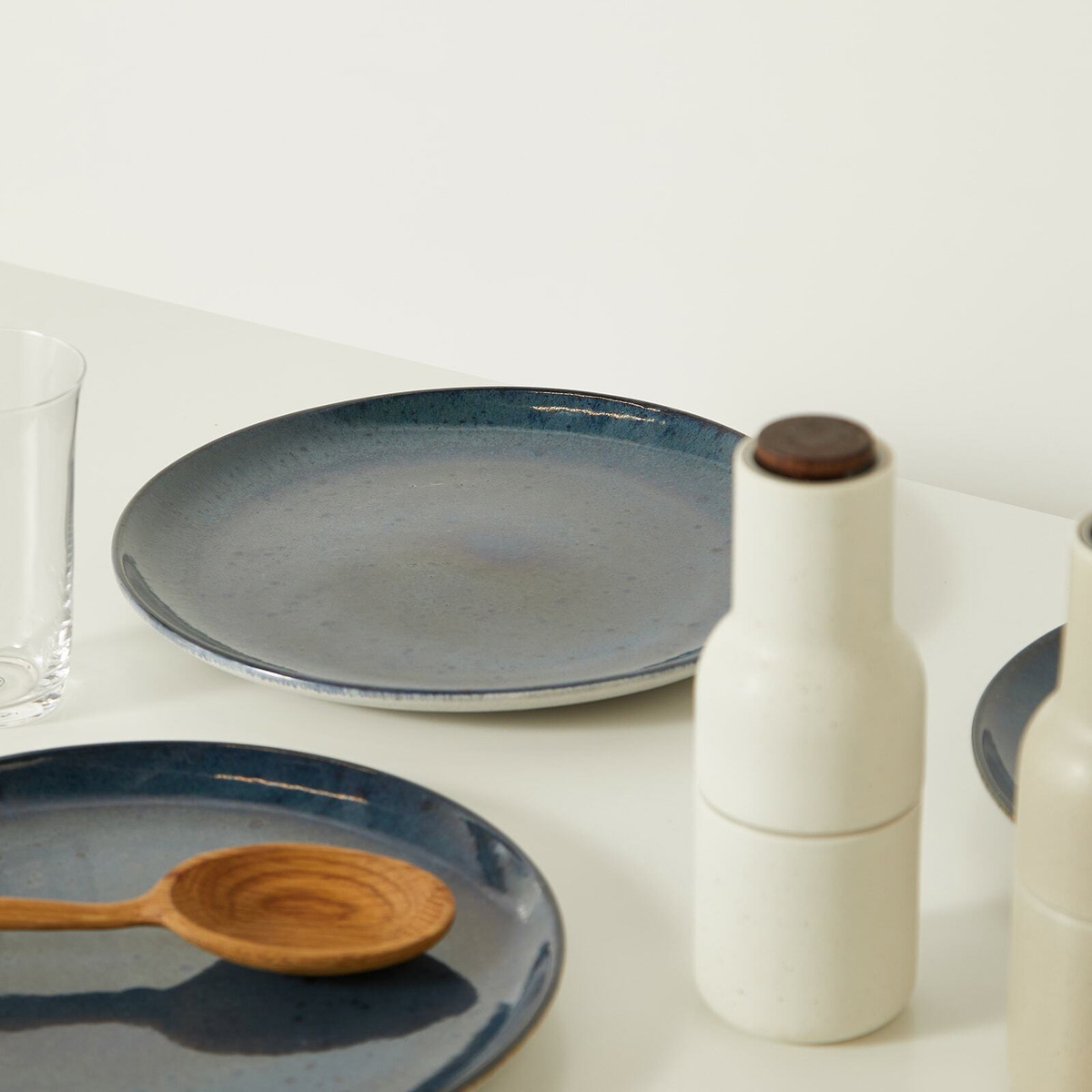 Soho Home Nero Dinner Plate - Set of Four in Blue Soho Home