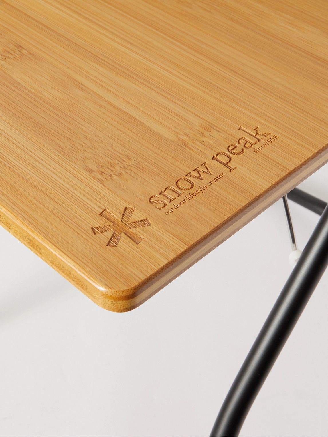 Snow Peak - Collapsible Bamboo and Aluminium Table Snow Peak
