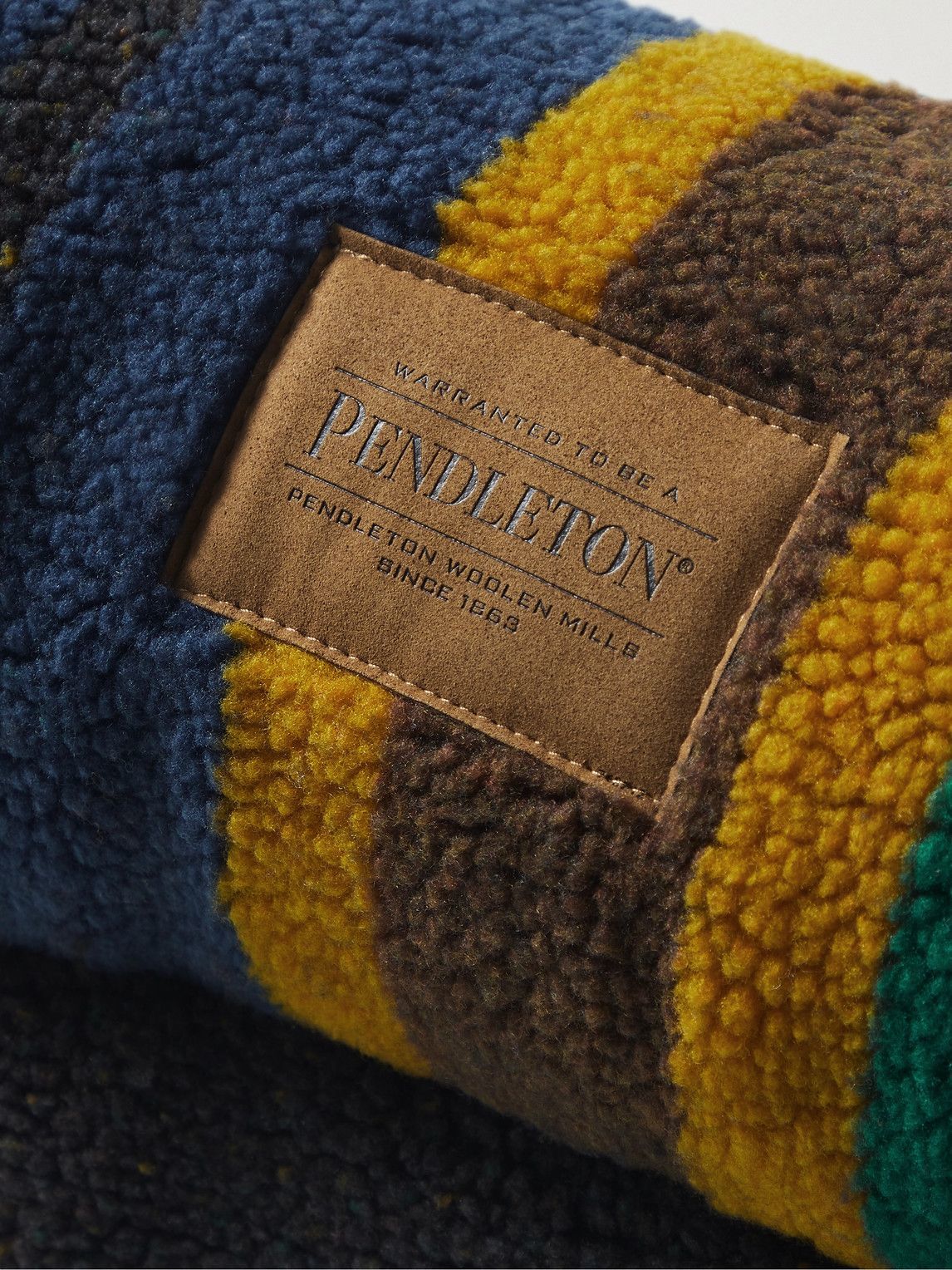 Pendleton - Camp Kuddler Striped Fleece Dog Bed Pendleton