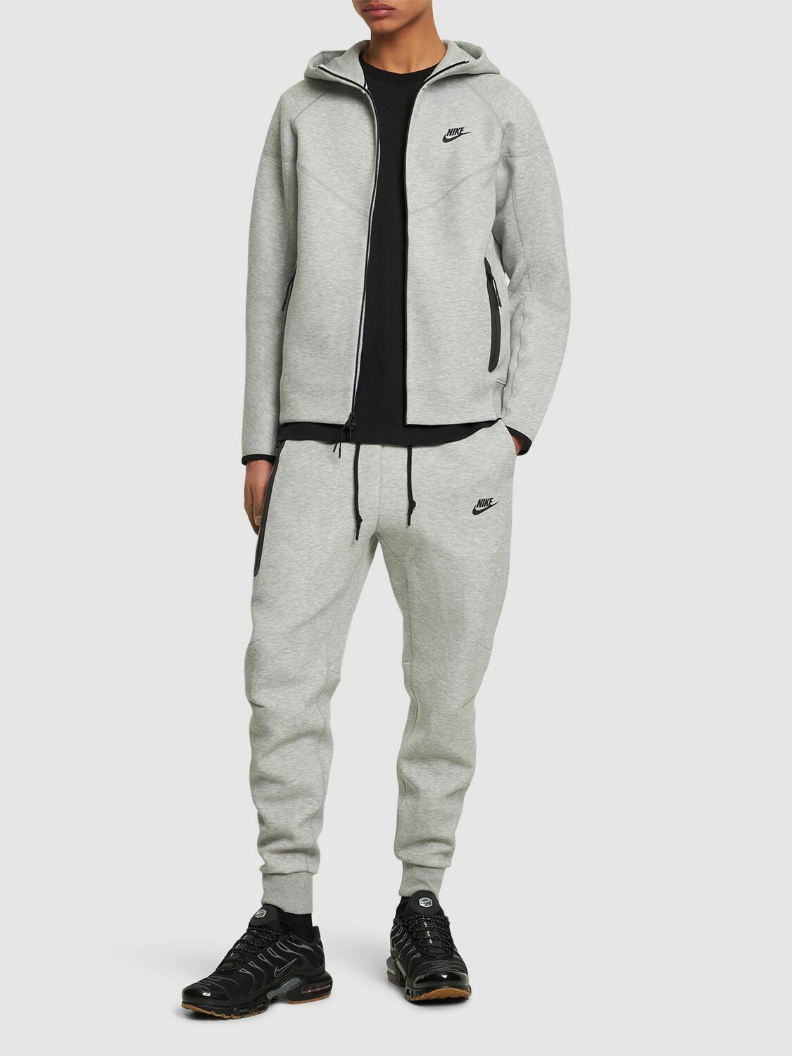 NIKE Tech Fleece Slim Fit Jogger Sweatpants Nike