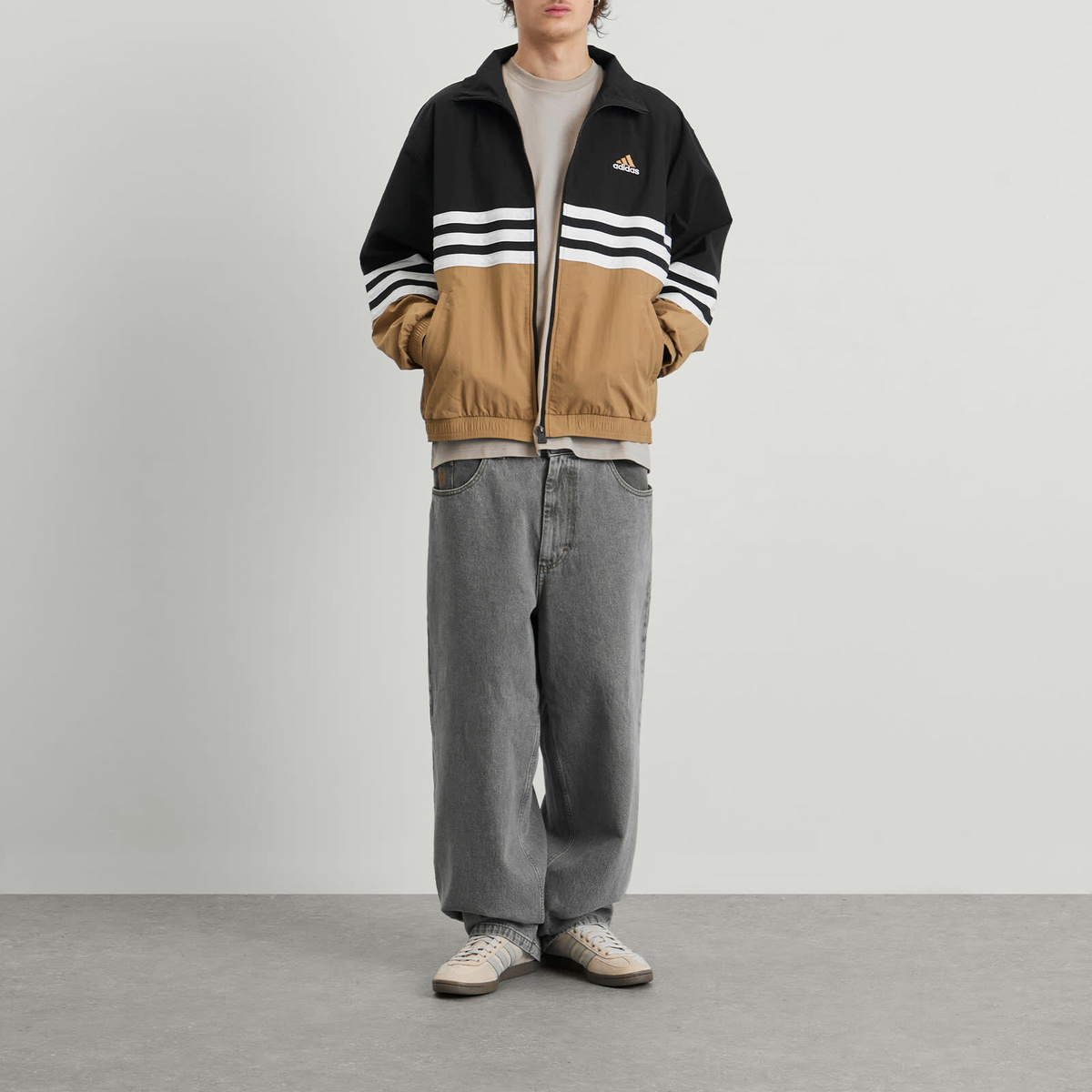 Adidas Men's Arch Track Top in Black/Cardboard adidas