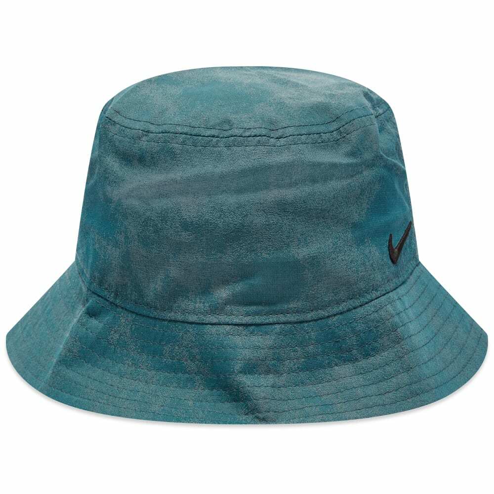 Nike NRG Bucket Hat in Hasta/White Nike