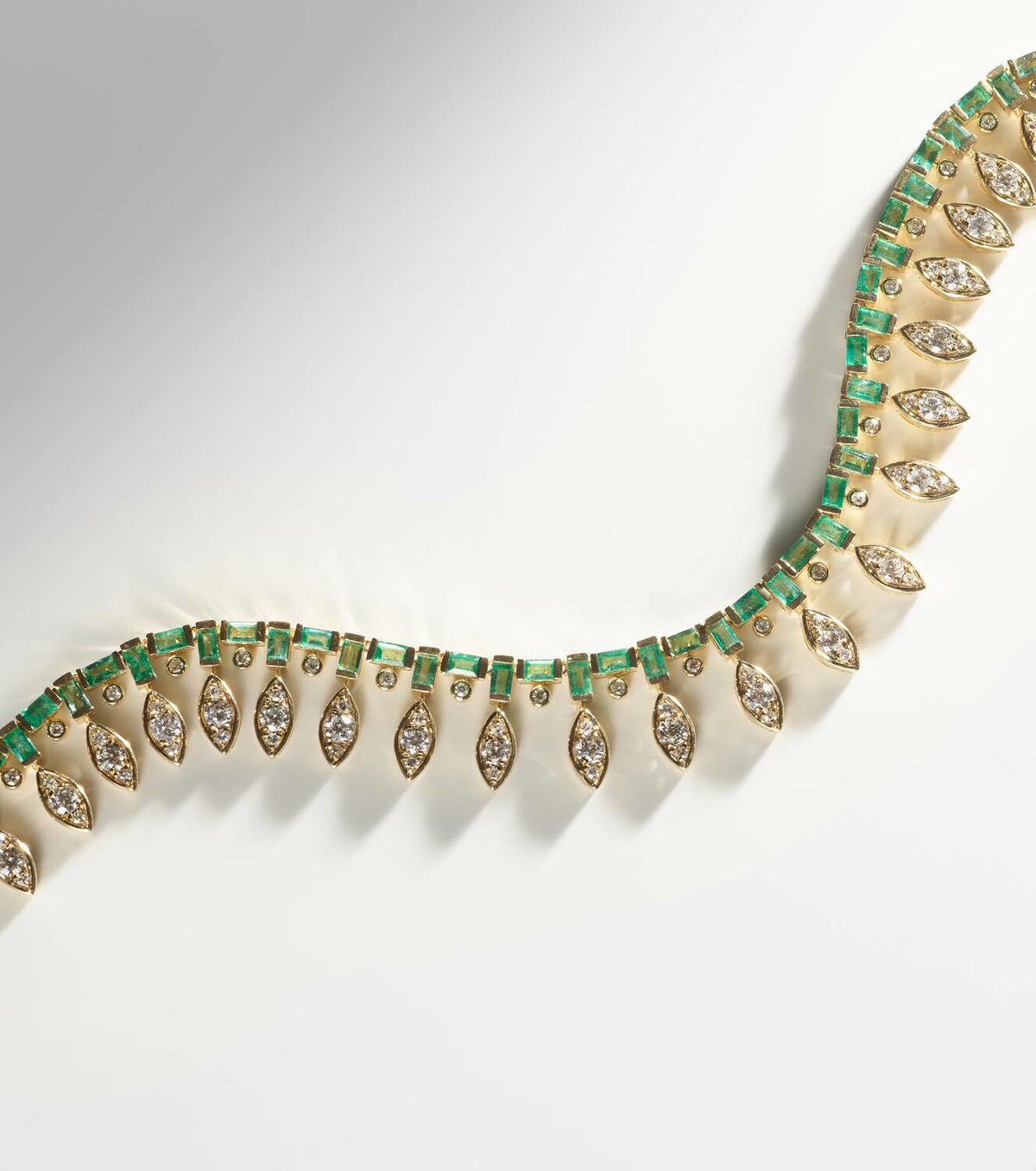 Shay Jewelry 18kt gold necklace with diamonds and emeralds Shay Jewelry
