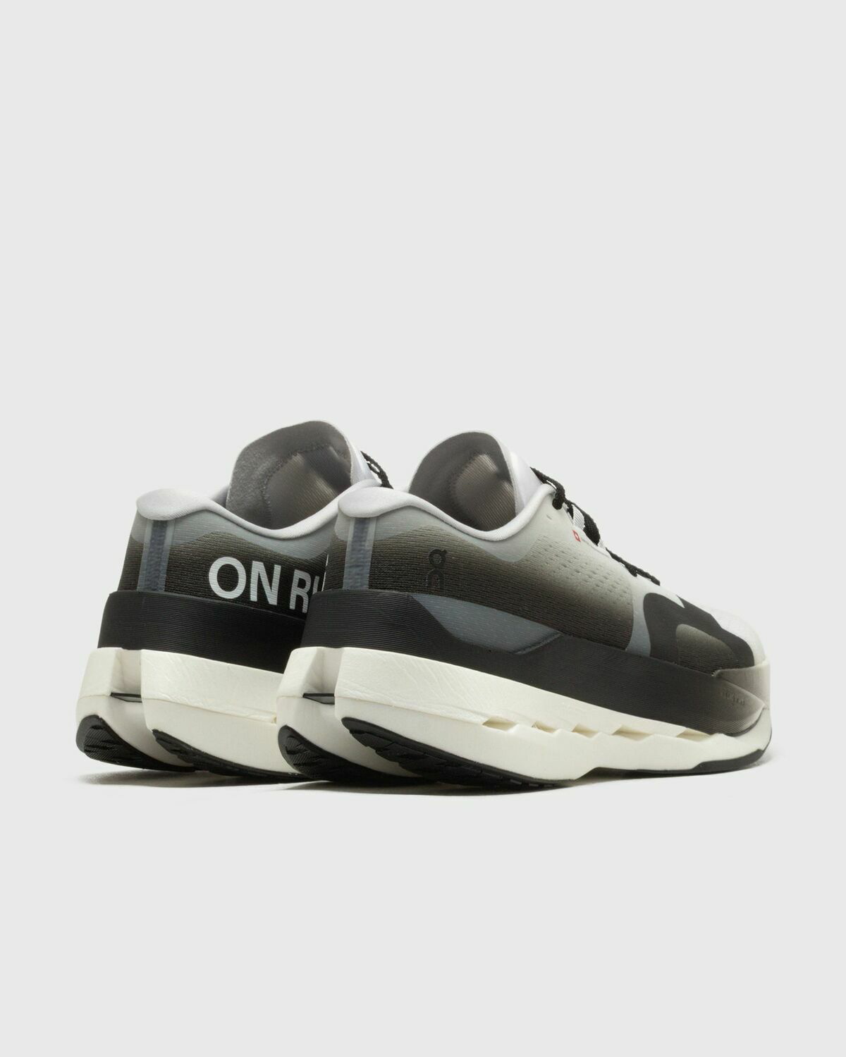 ON Cloudboom Max White Mens Lowtop On