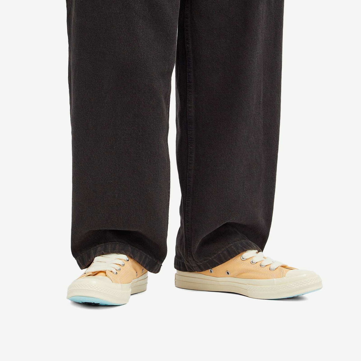 Converse Men's x GLF Darryl Chuck 70 in Apricot/Antique White/Black ...