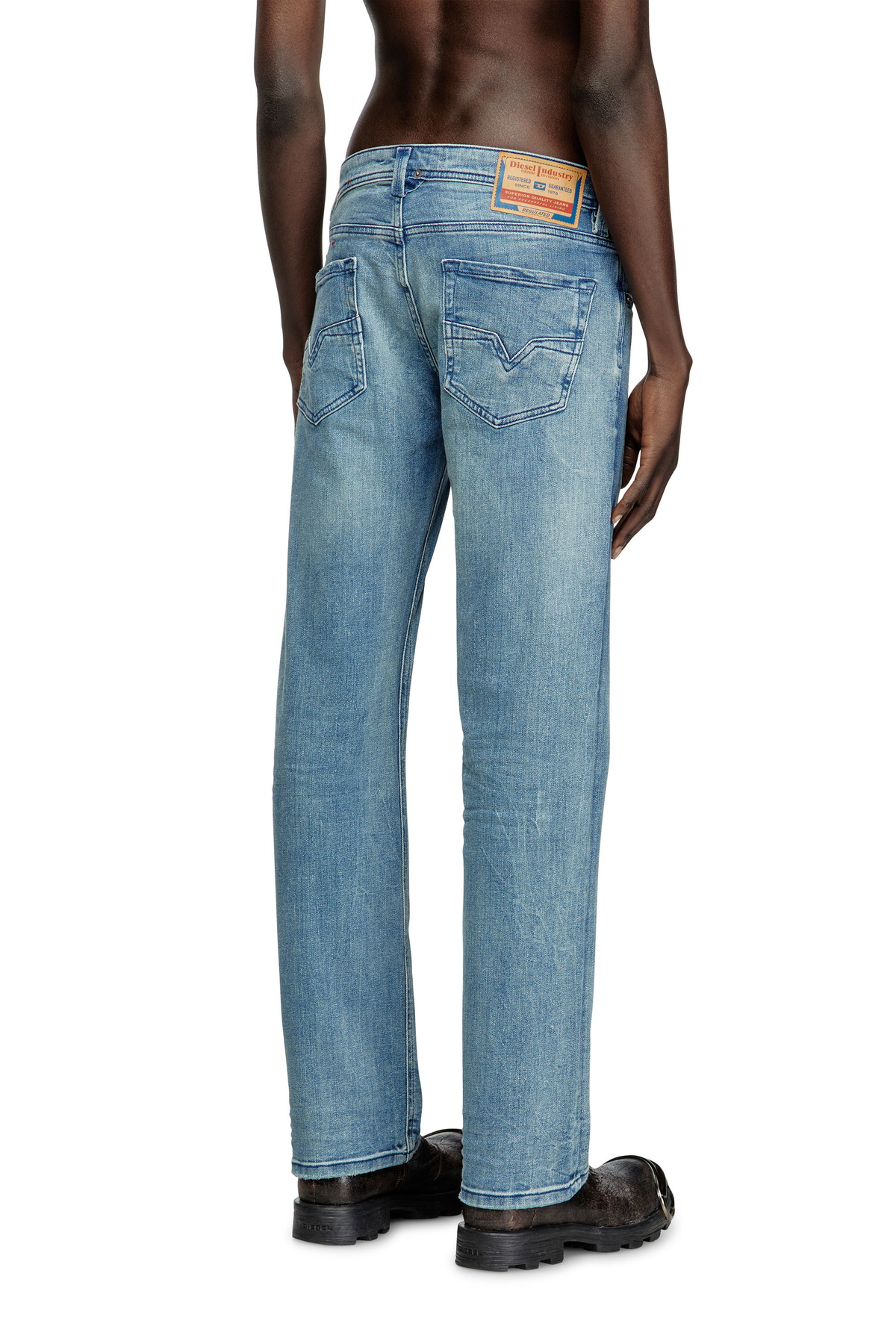 Diesel Regular Jeans - 1985 Larkee - Jeans Mens in Blue Diesel
