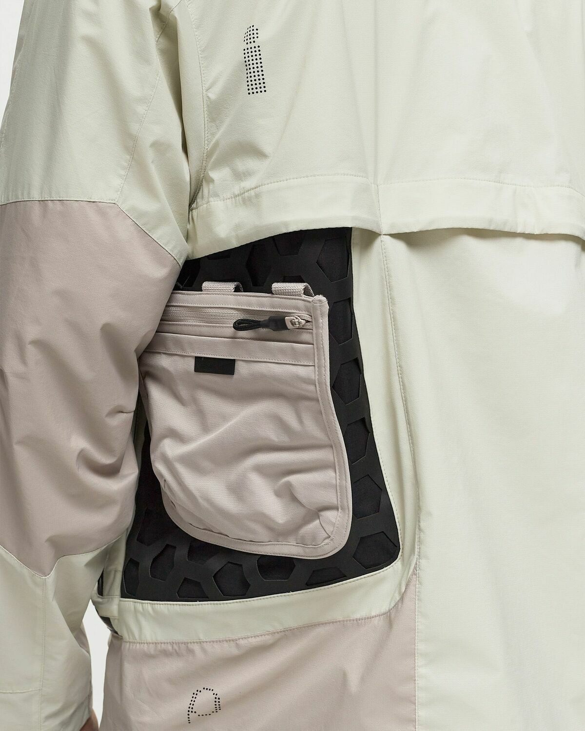 Nike Ispa Butterfly Jacket White Shell Jackets Nike Nike Ispa Butterfly Jacket White Shell Jackets Nike