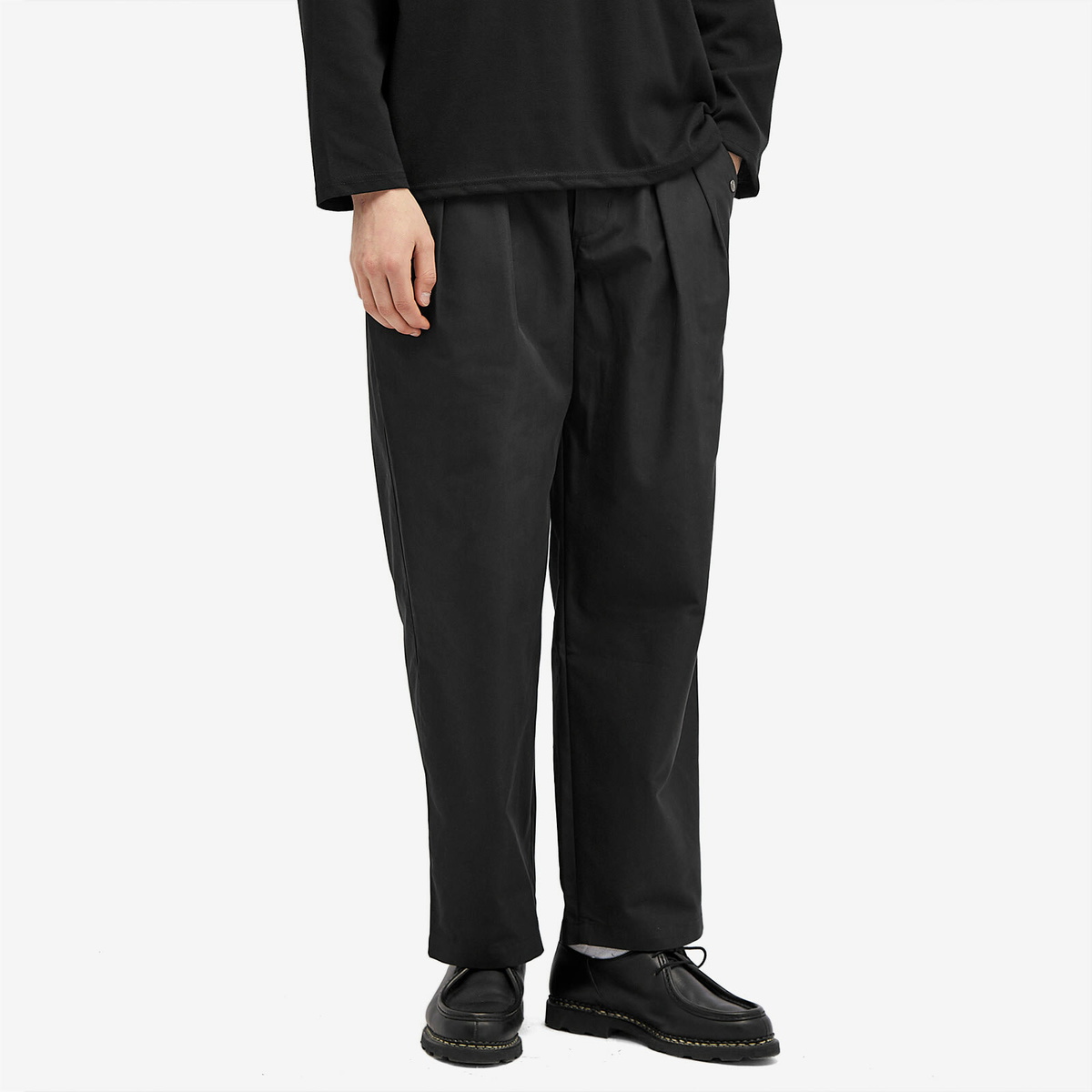 Uniform Bridge Men's AE Two Tuck Chino Pants in Black Uniform Bridge