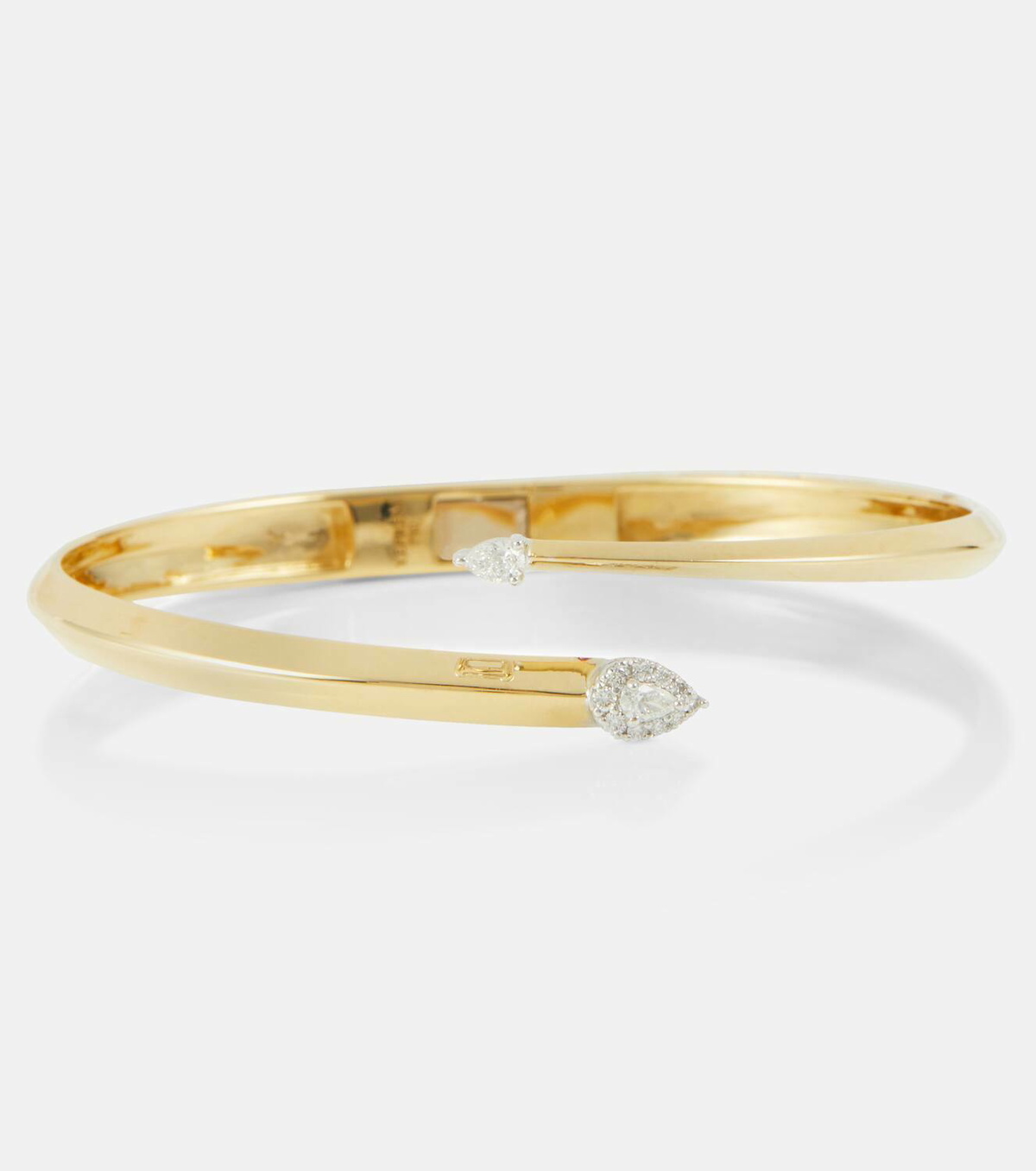 Yeprem 18kt gold bangle with diamonds Yeprem