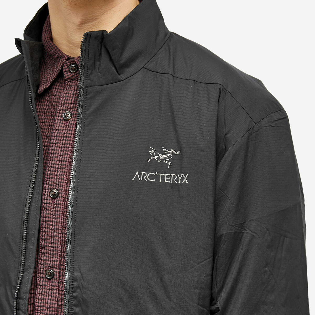 Arc'teryx Men's Atom Jacket in Black Arc'teryx