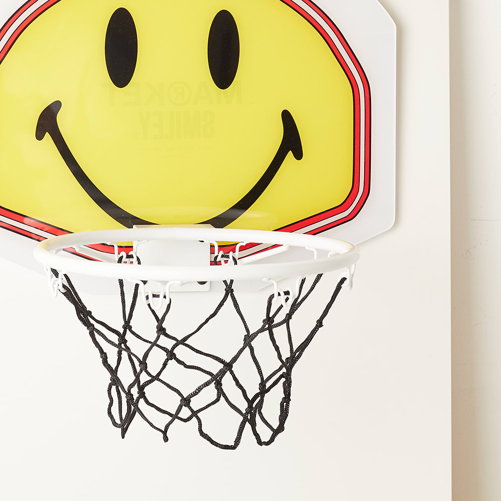 MARKET Men's Smiley Mini Basketball Hoop in Yellow MARKET