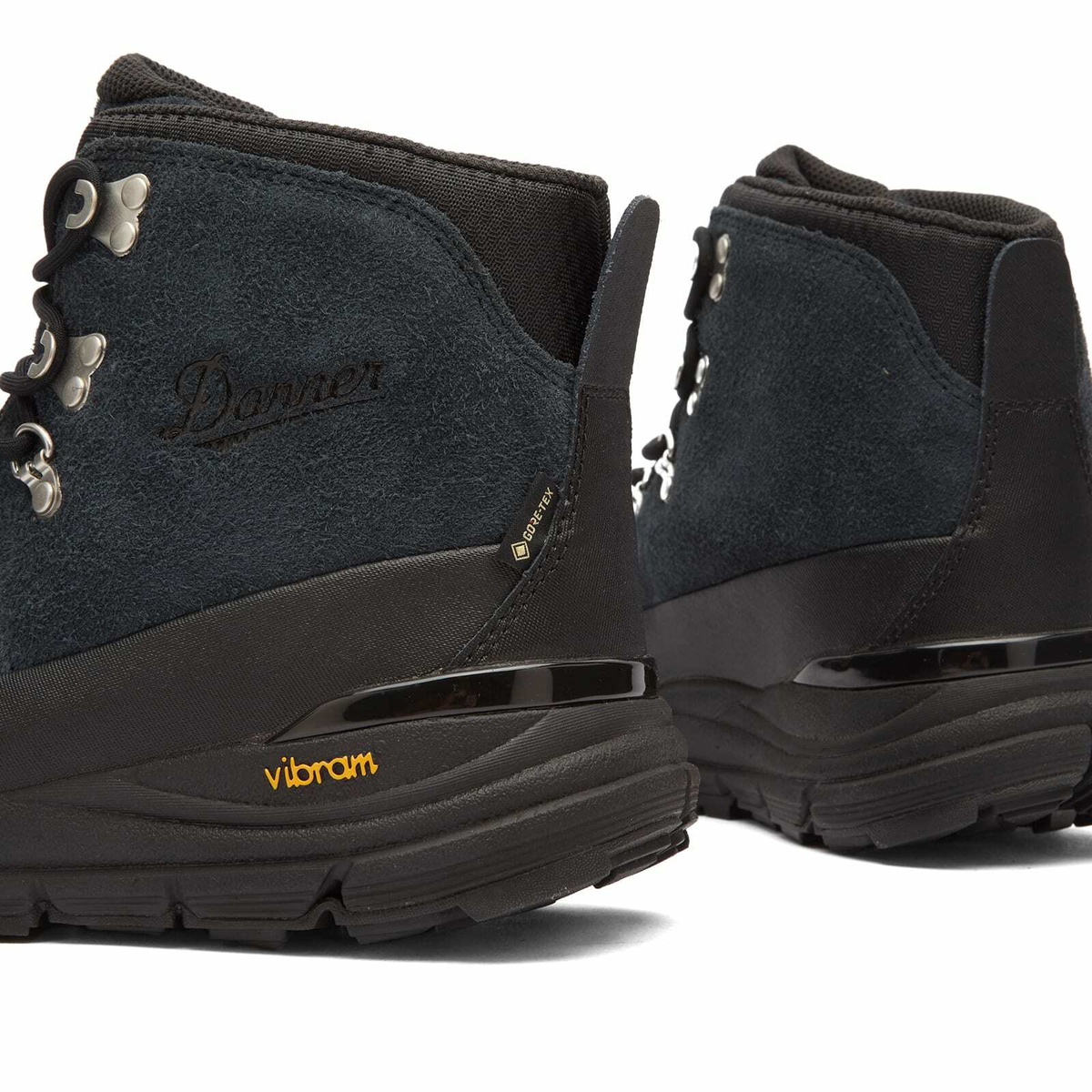 Danner Men's Mountain 600 ID Gore-Tex Hiking Boots in Jet Black Danner