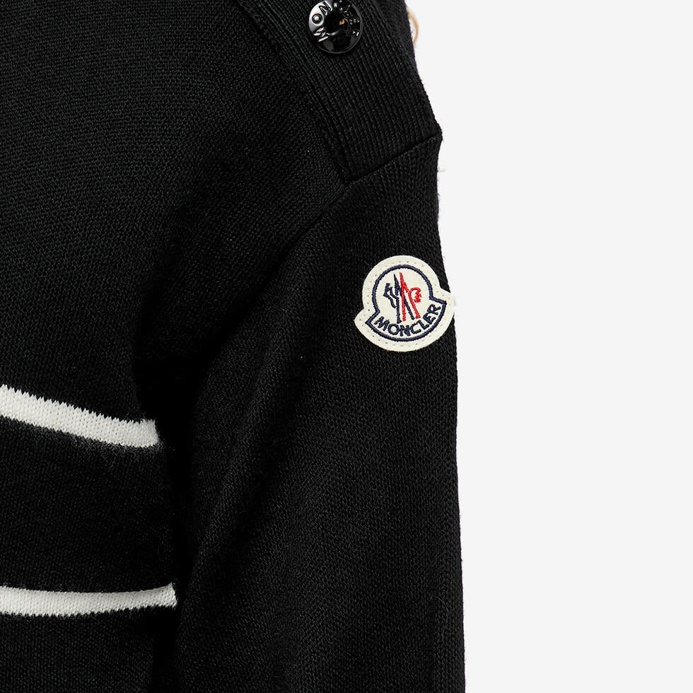 Moncler Women's Logo Knitted Jumper in Black Moncler
