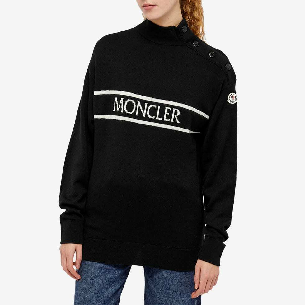 Moncler Women's Logo Knitted Jumper in Black Moncler
