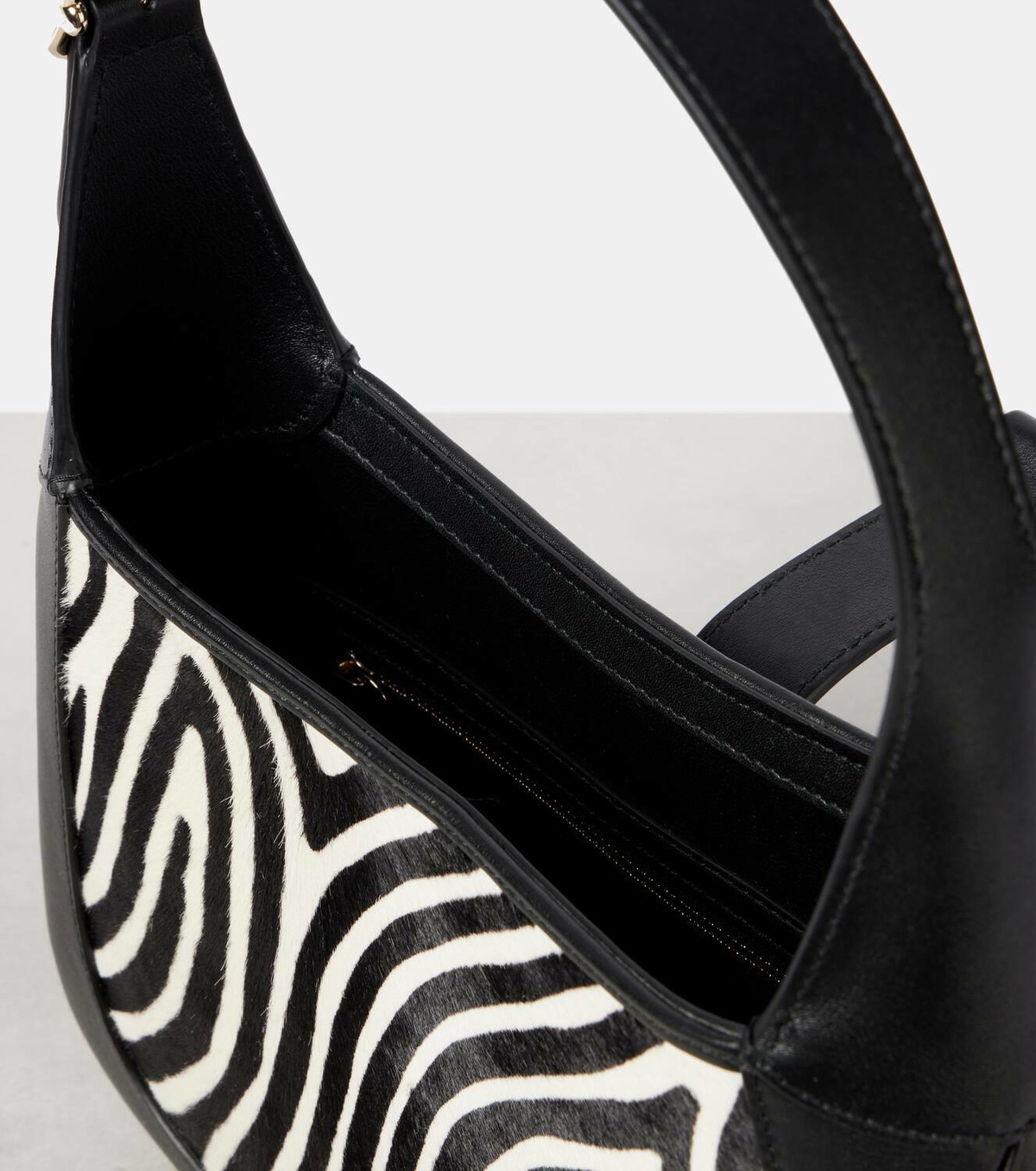 Gucci Jackie 1961 Small zebra-print shoulder bag Gucci