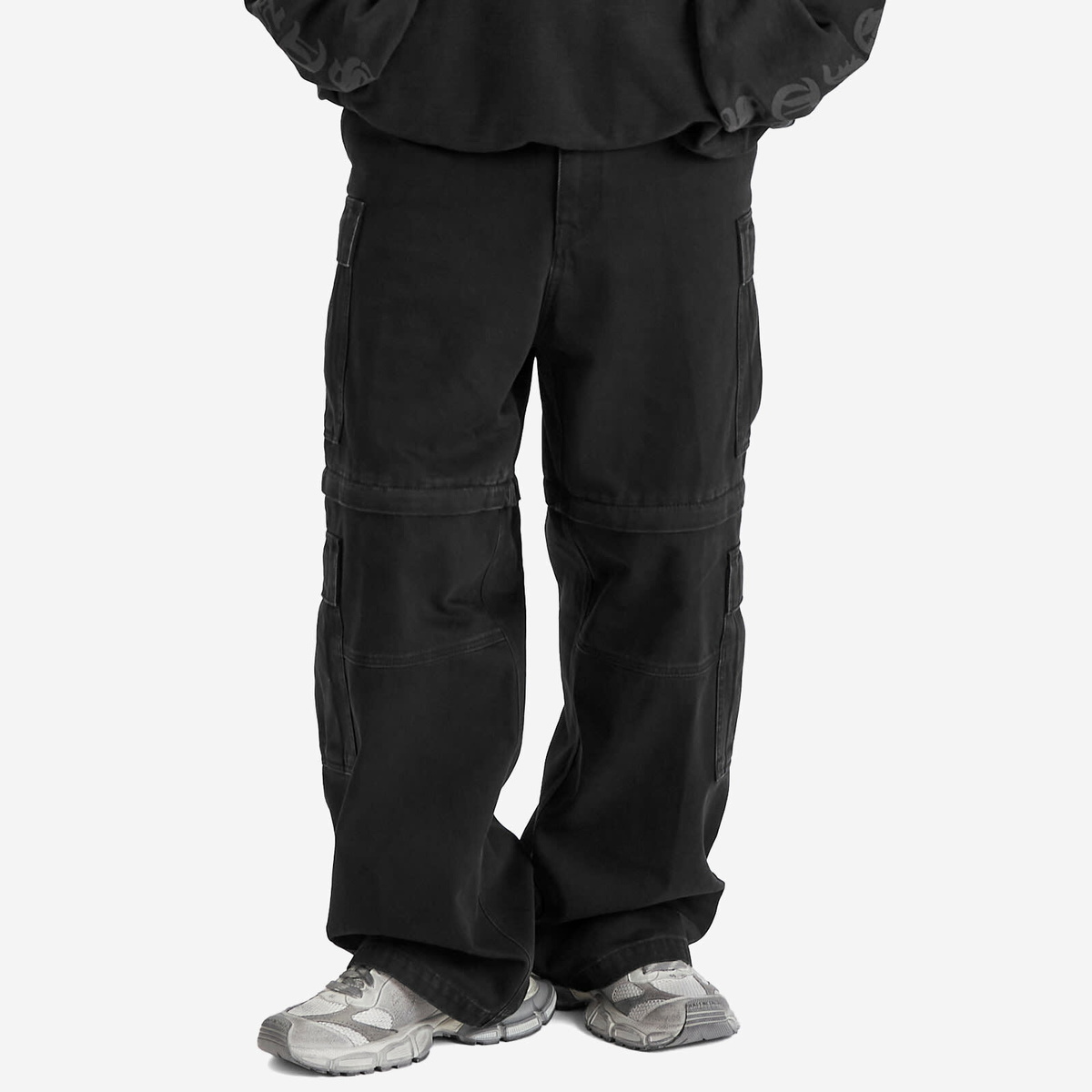 VETEMENTS Men's Cargo Jeans in Black Vetements