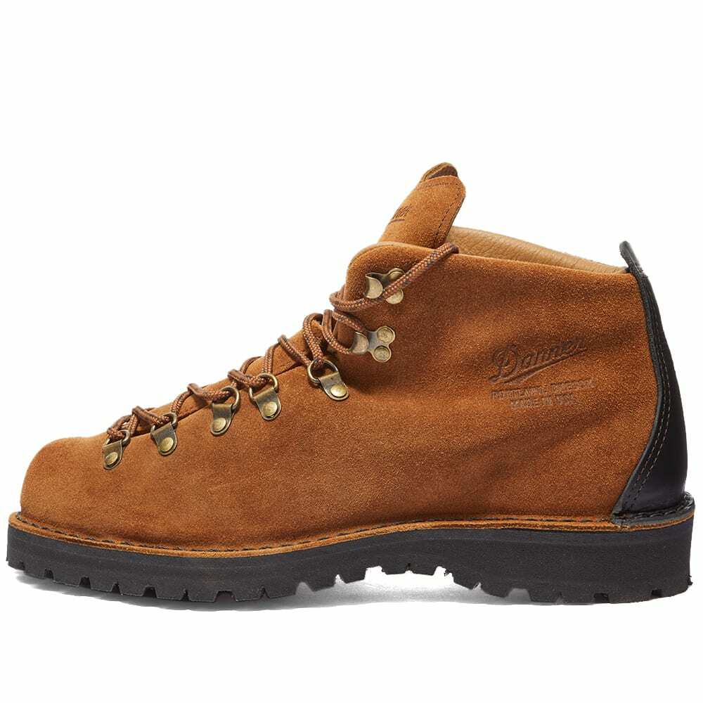 Danner Men's Mountain Light Boot in Wallowa Danner