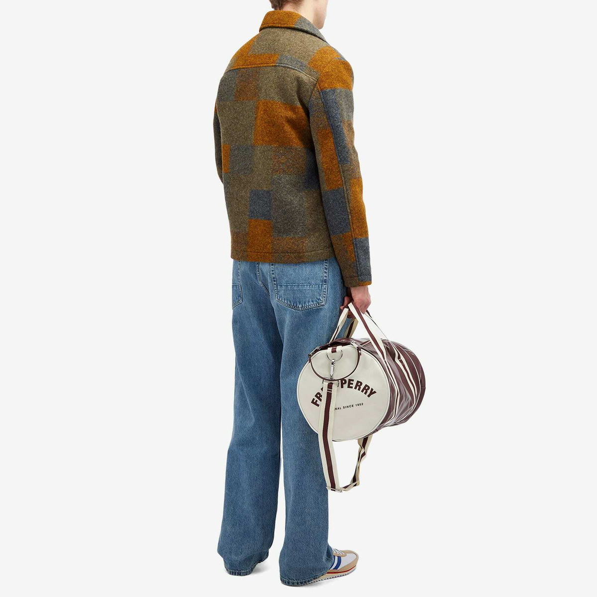 Fred Perry Men's Classic Barrel Bag in Oxblood/Ecru Fred Perry
