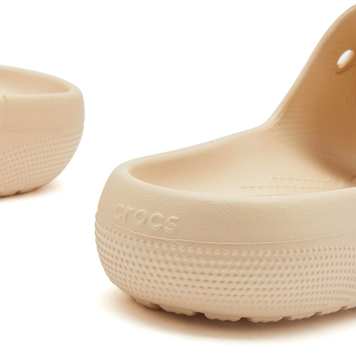 Crocs V2 Classic Slide in Shitake Crocs