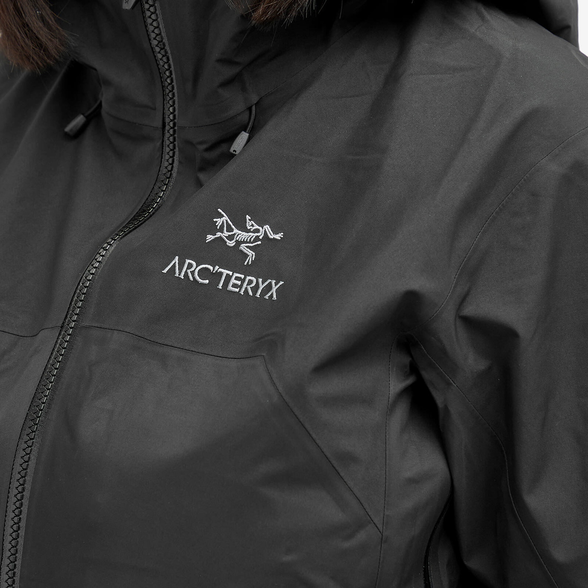 Arc'teryx Women's Beta AR Stormhood Jacket in Black Arc'teryx