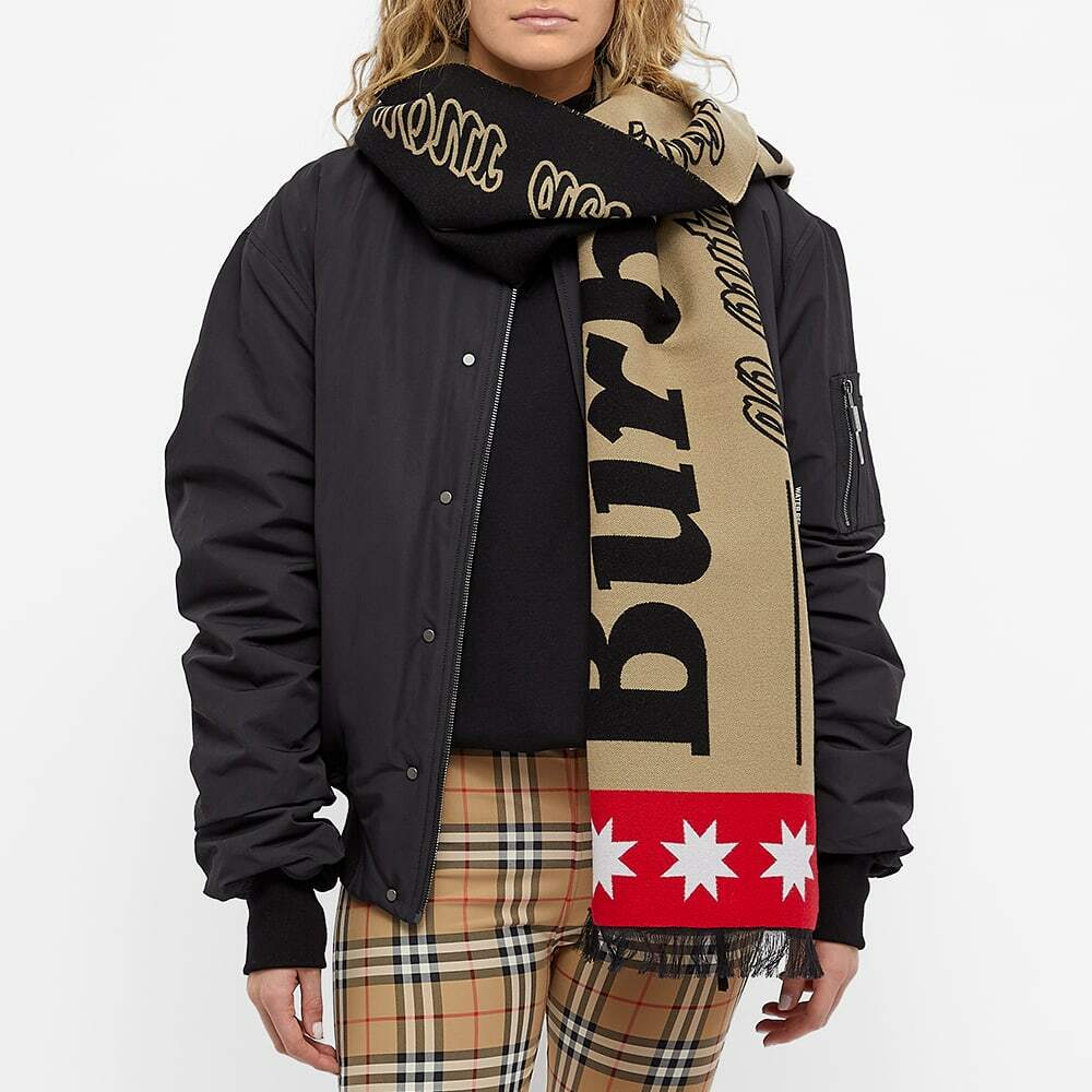 Burberry Women's Football Scarf in Archive Beige Burberry