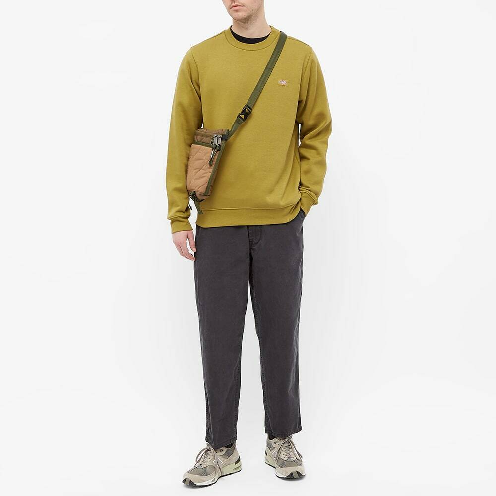 Dickies Men's Oakport Crew Sweat in Green Moss Dickies Construct