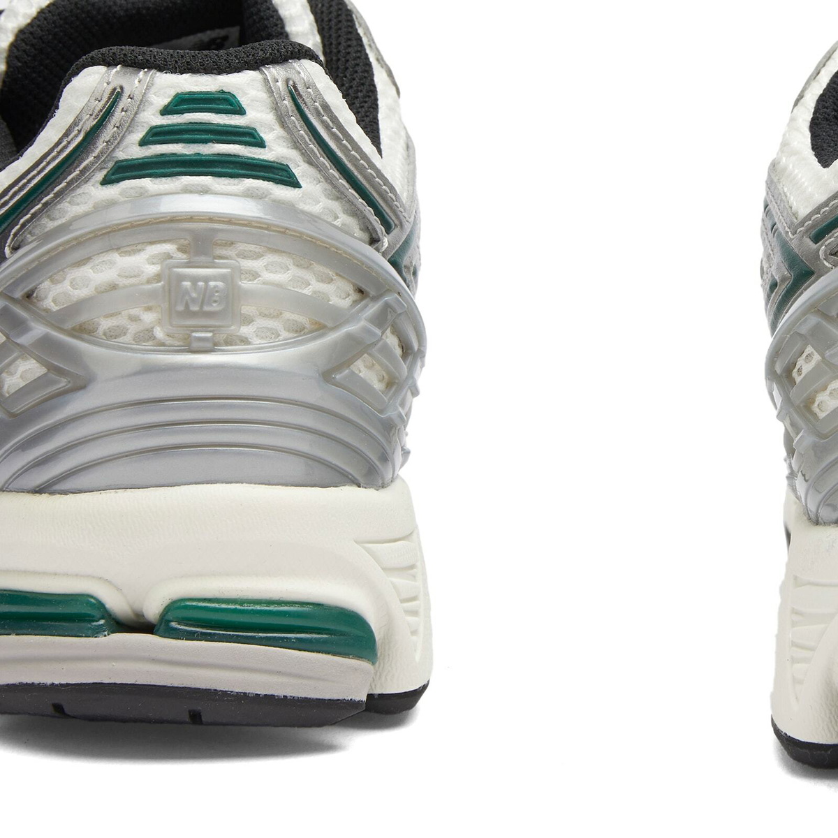 New Balance M1906REU in Silver Metallic New Balance