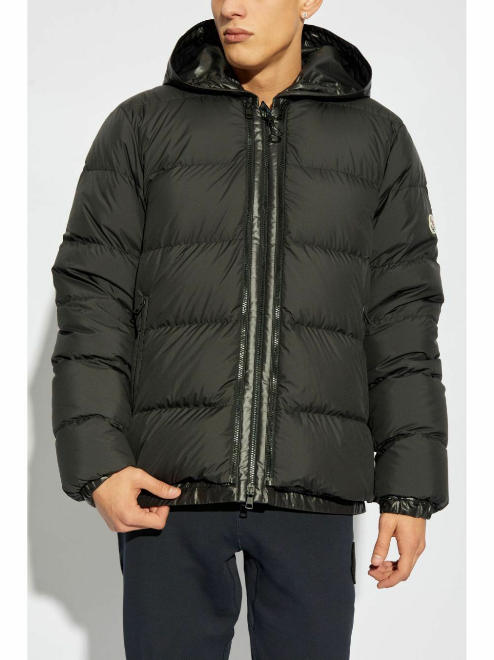 Moncler Garoa Puffer Jacket Moncler