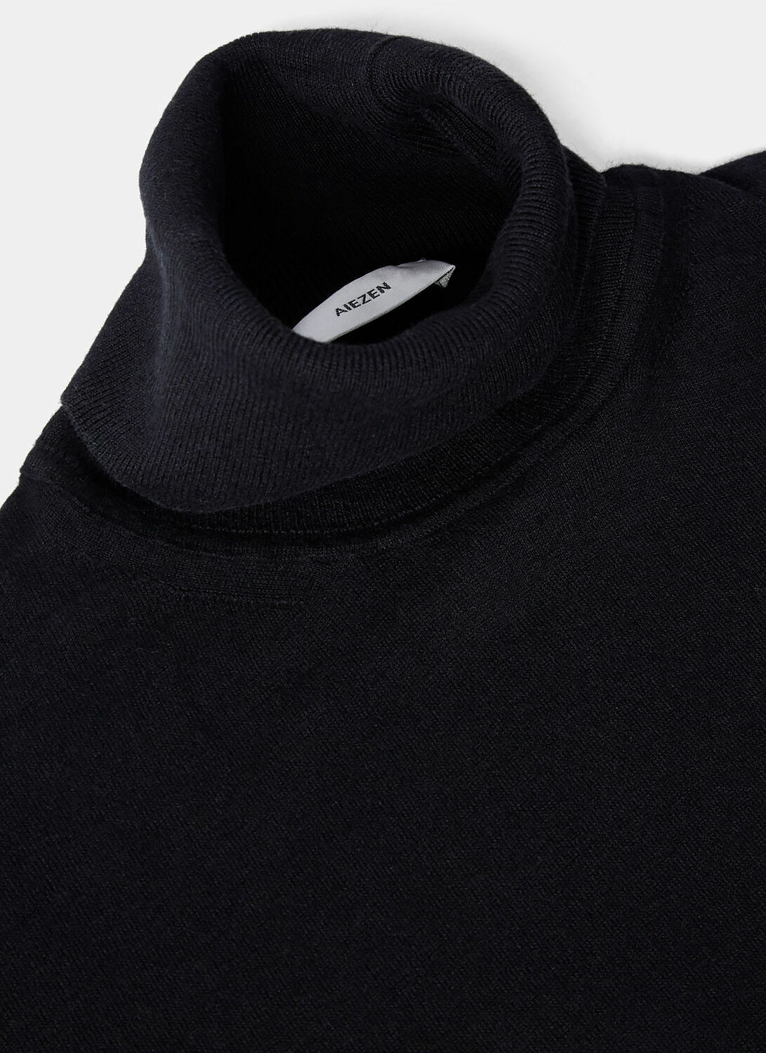 Aiezen Silk and Cashmere-Blend Fine-Knit Turtleneck Sweater Aiezen