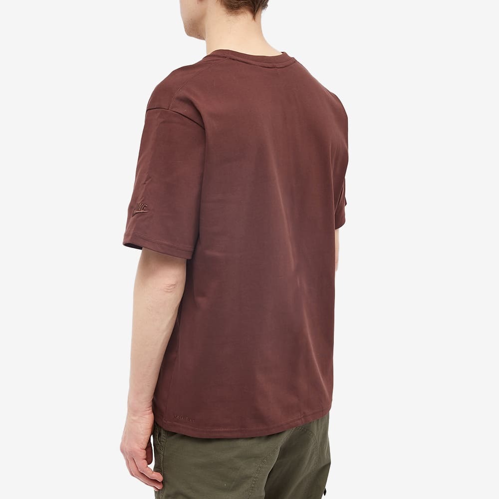 Nike Men's Teck Pack T-Shirt in Earth/Dark Pony Nike