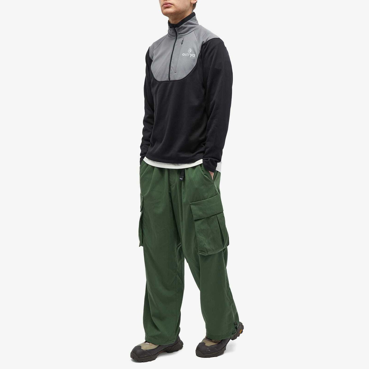 Ostrya Men's Rove Tech Half Zip Fleece in Charcoal Ostrya