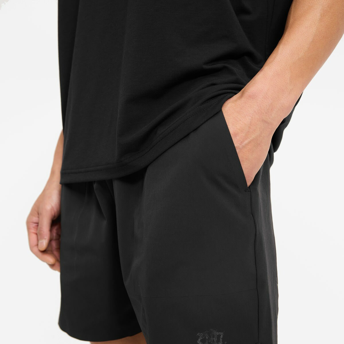 END. x Represent Men's 'Platinum' Fused Short in Jet Black Represent