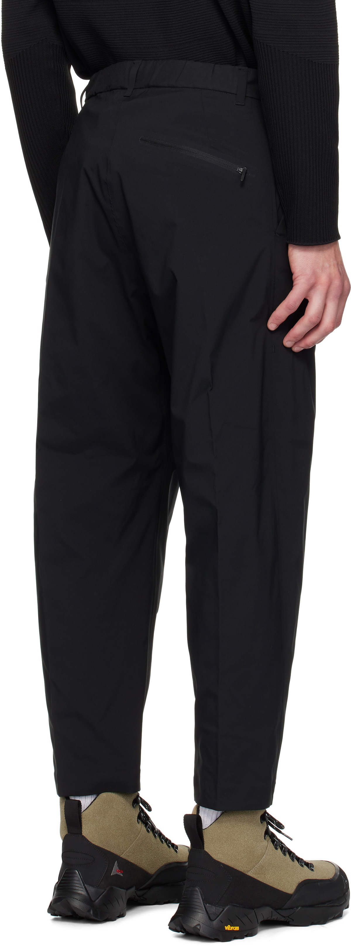 Descente ALLTERRAIN Black Primeflex Tapered Trousers Descente ALLTERRAIN