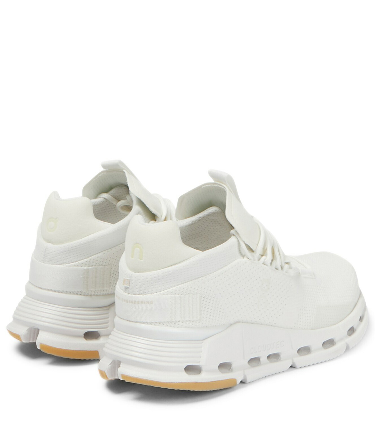 On - Cloudnova Undyed sneakers On