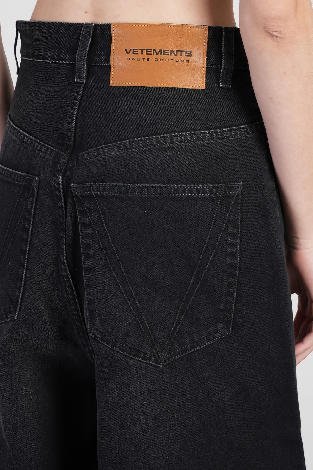 VETEMENTS Jeans In Black Denim Vetements