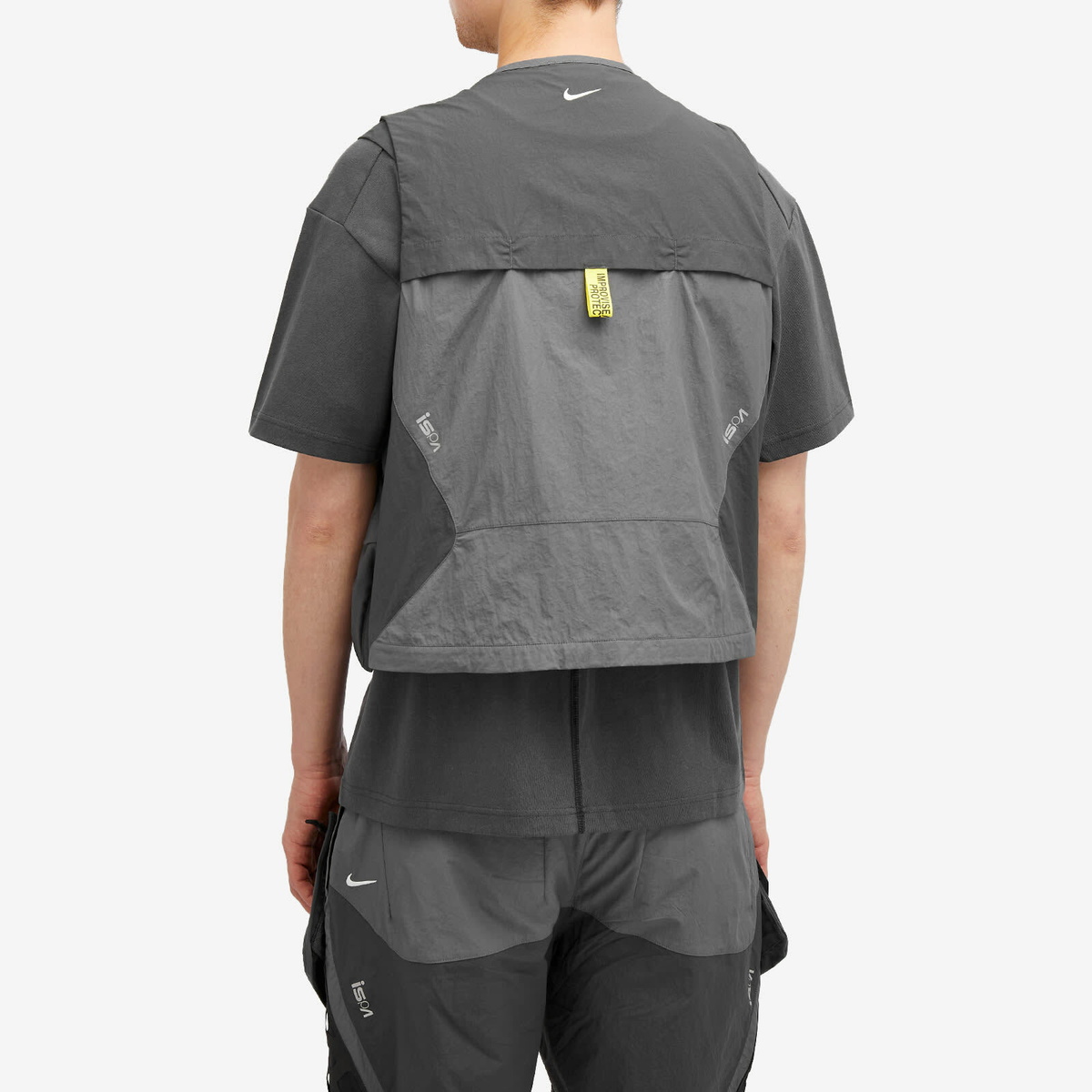 Nike Men's ISPA Modular Pocket Vest in Anthracite/Dark Grey/Black Nike
