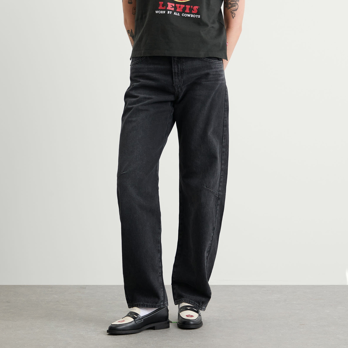 Levi's Women's Baggy Dad Barrel Jeans in Rebel Edge Levi's Red