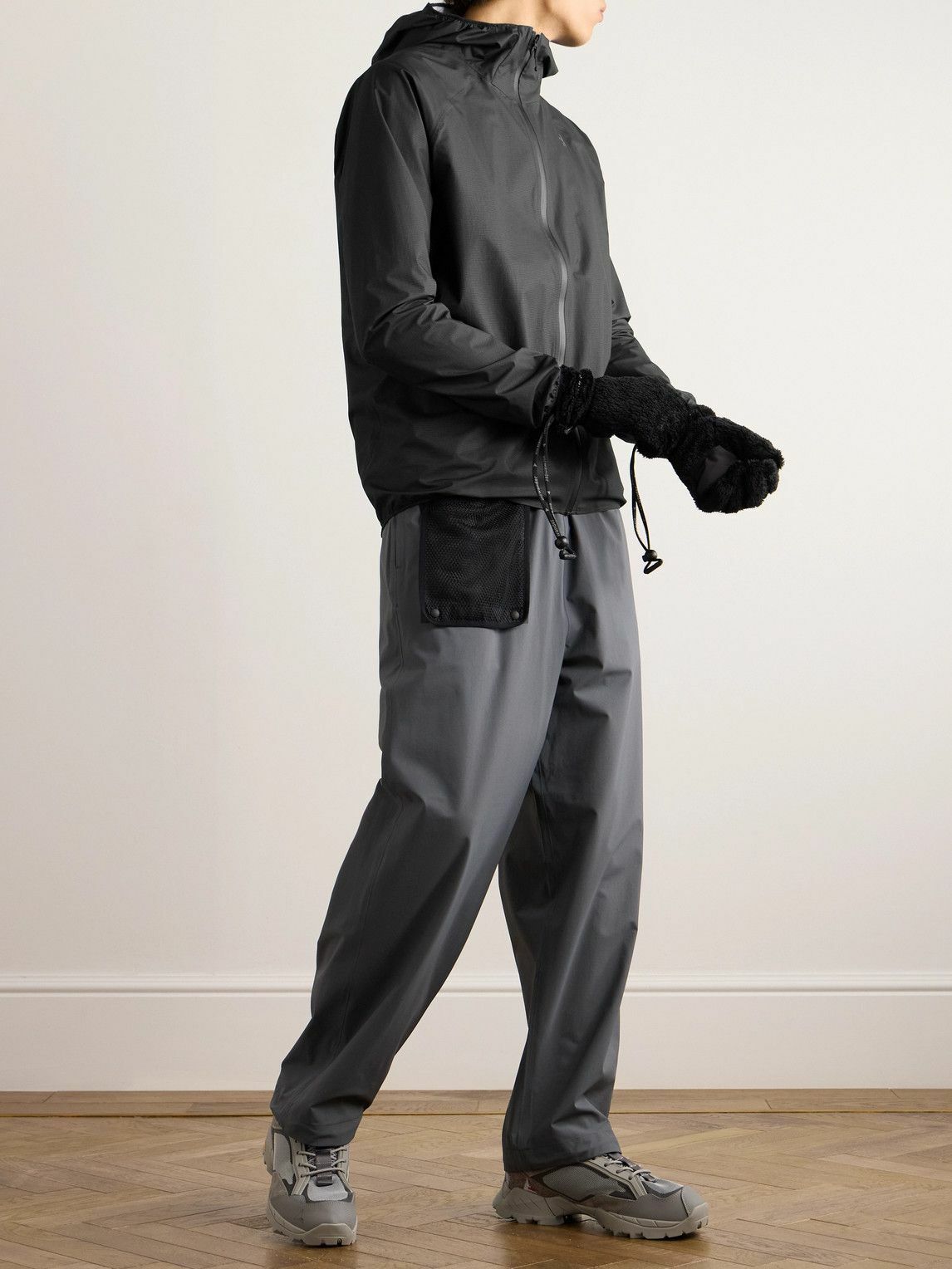 Goldwin - PERTEX® SHIELD AIR Hooded Jacket - Black Goldwin