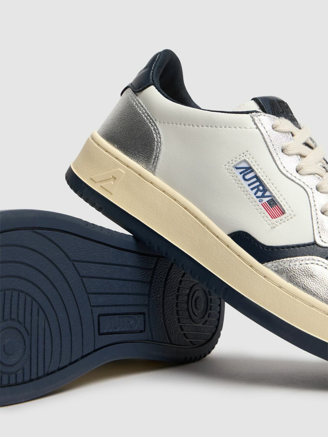 AUTRY Super Vintage Low Sneakers Autry