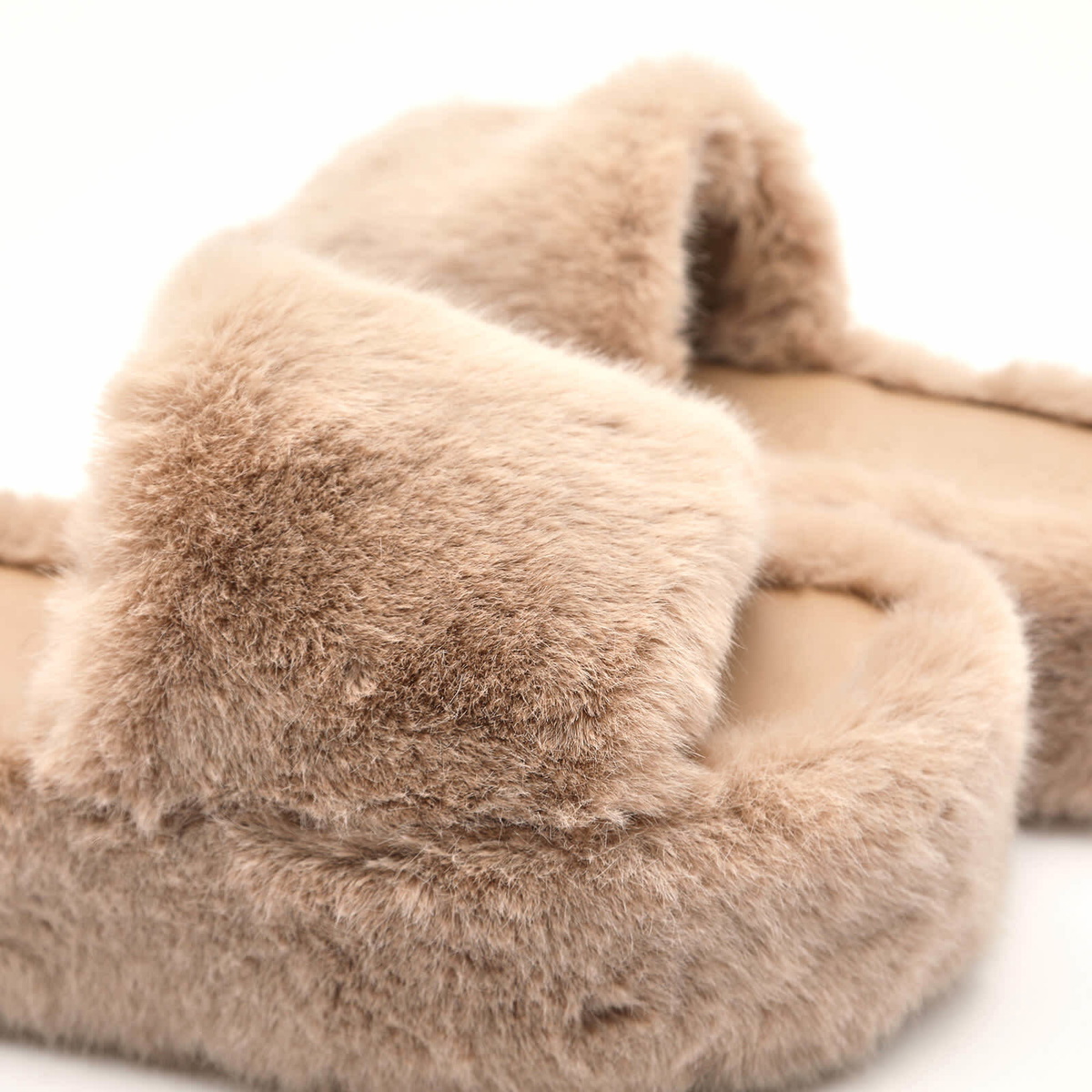 Stand Studio Women's Phoebe Flatform Sandal in Taupe Stand Studio