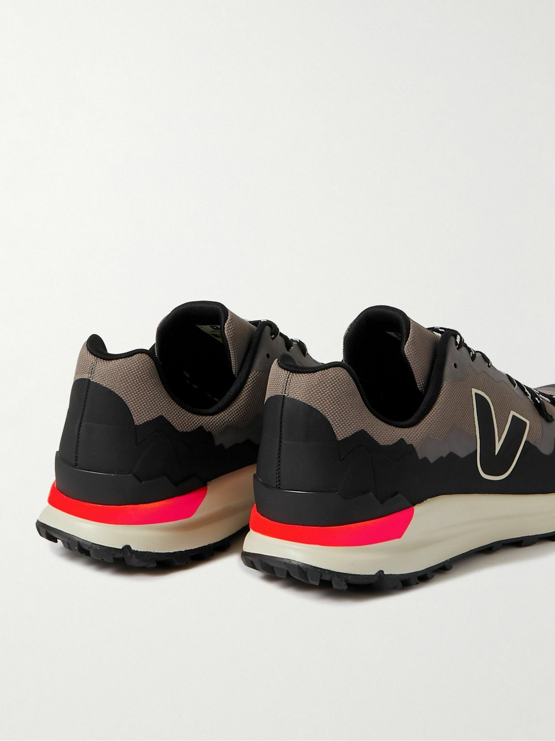 Veja - Fitzroy Rubber-Trimmed Trek-Shell Sneakers - Brown VEJA