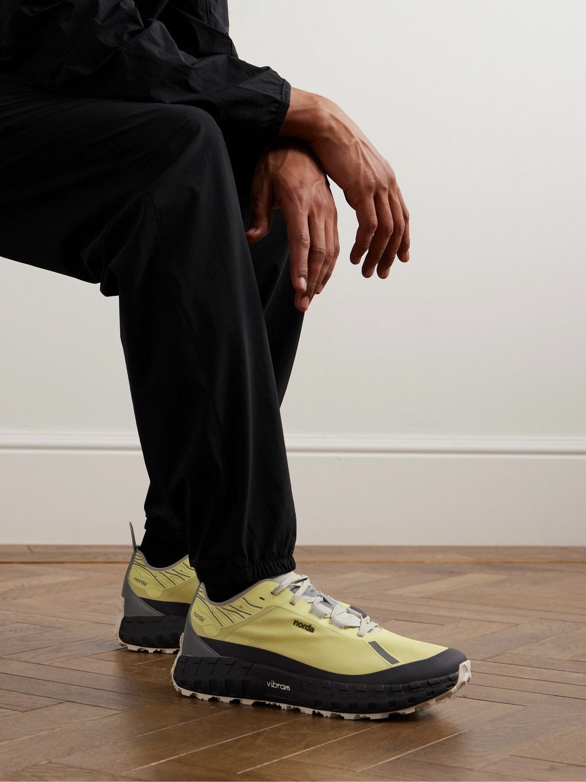 norda - 001 Mesh Running Sneakers - Yellow Norda