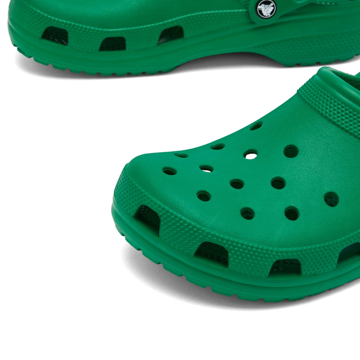 Crocs Classic Clog in Green Ivy Crocs