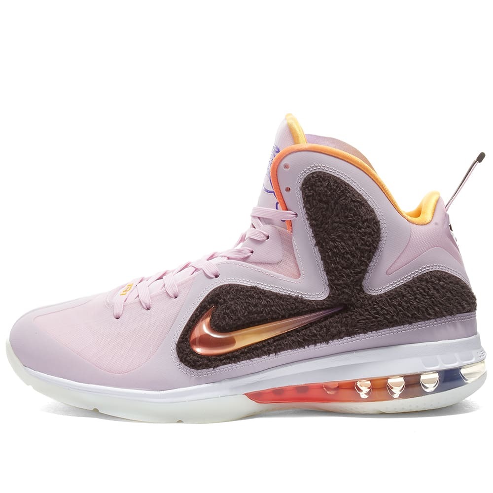 Nike Lebron IX Sneakers in Regal Pink/Multi Nike