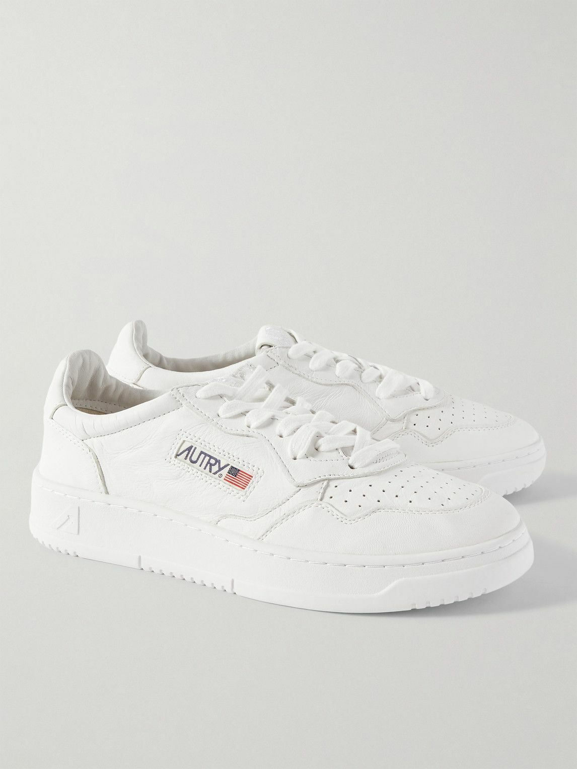 Autry - Medalist Leather Sneakers - White Autry